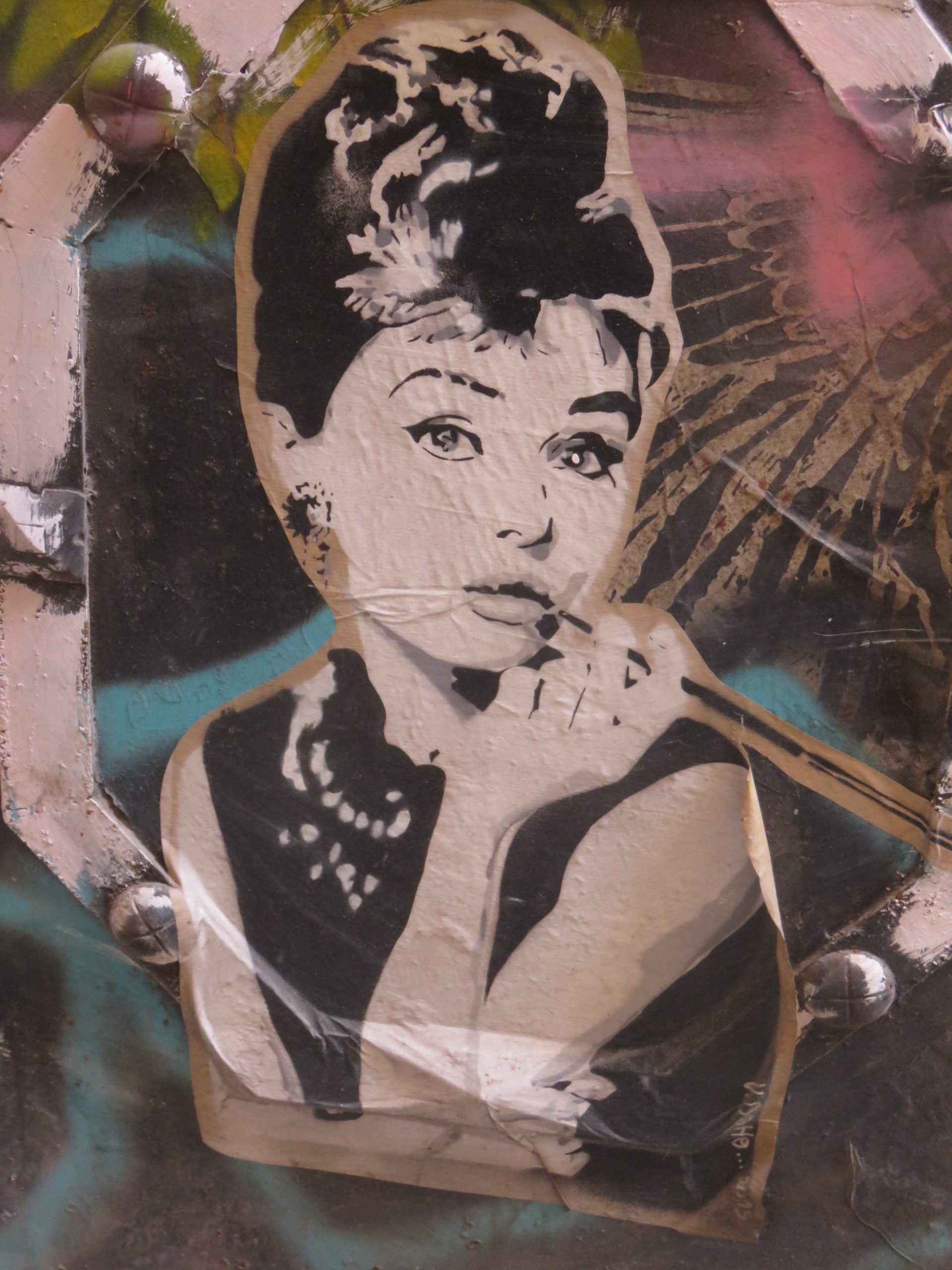 Audrey Hepburn: Ein Mythos unter Mythen - Taschenspiegel