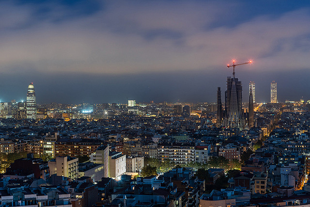 La MEBA: Der (heilige) Kran der Sagrada Familia - Taschenspiegel